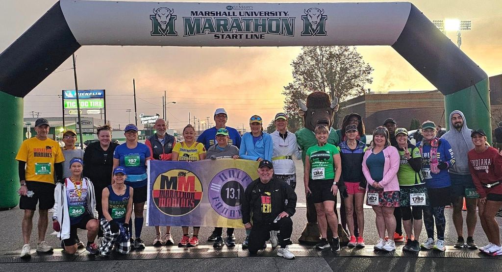 Marathon Maniac/Half Fanatic Family Photo At The Marshall University ...